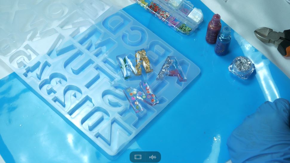 Epoxyhars Letters Maken | Simpele UV-Epoxyhars Tutorial – Epoxyhobbies.nl